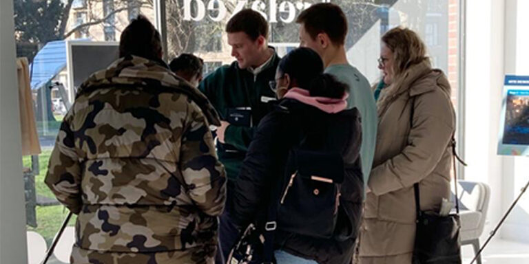 Stakeholder and community engagement for large-scale urban regeneration ...